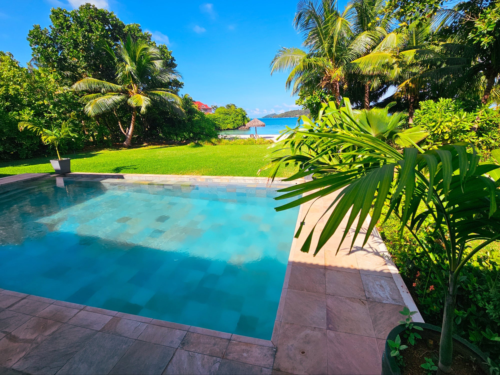 Eden Beach Villa